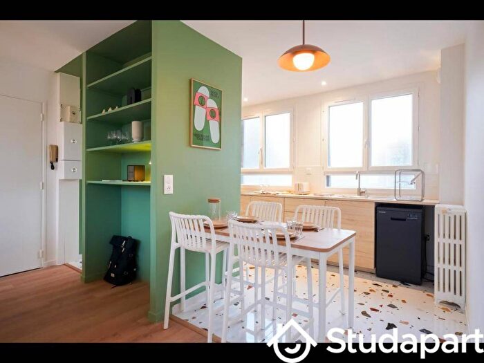 Les Closeaux-Les Martinets, Le Kremlin-Bicêtre : Appartement 1 pièce à louer