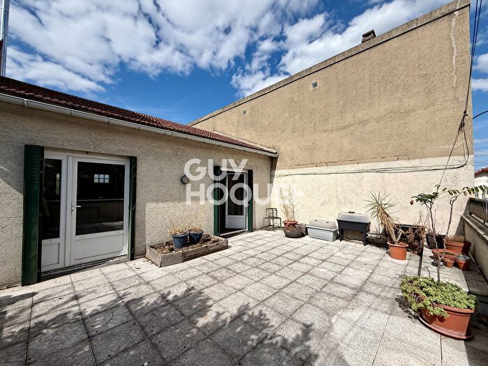 Maison 2 pièces à louer à Aubervilliers, Robespierre, Cochennec, Péri