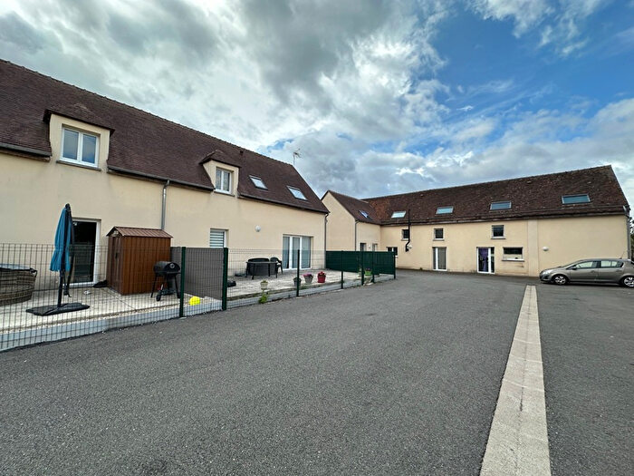 Maison 5 pièces à La Madeleine-de-Nonancourt, à louer