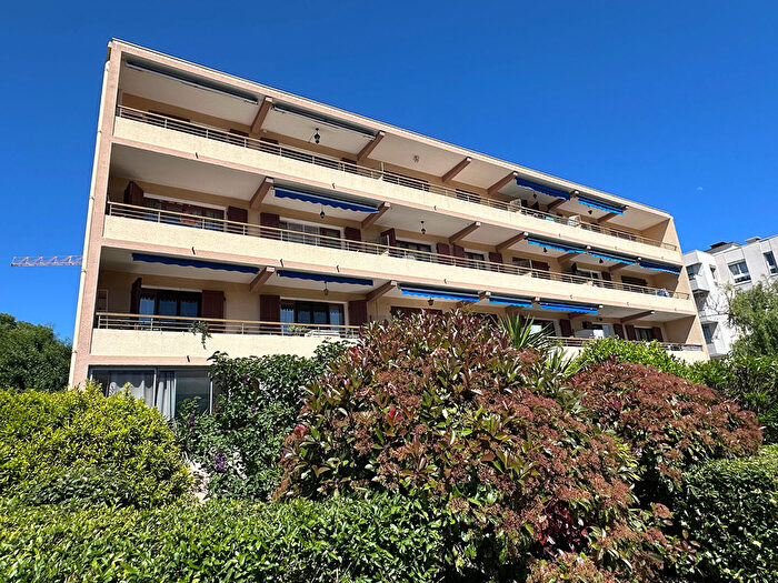 Saint-Raphaël, Centre-ville - Appartement 3 pièces à vendre