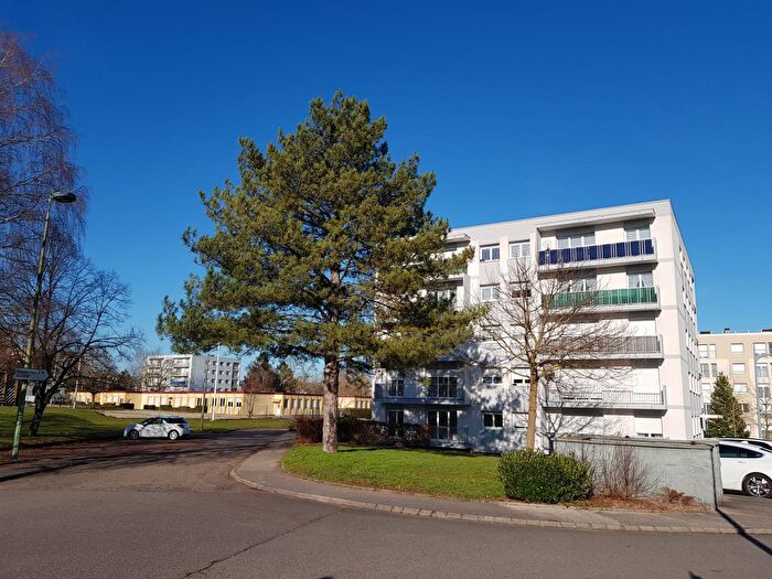 Appartement 4 pièces à Neufchâteau, à louer