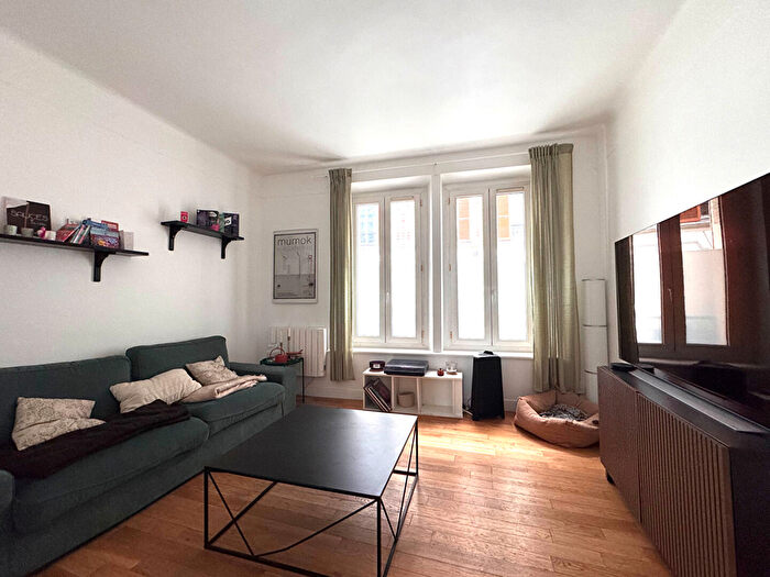 Appartement à louer - La Garenne-Colombes, Centre Nord, Gare, Mairie - 3 pièces - 2 chambres