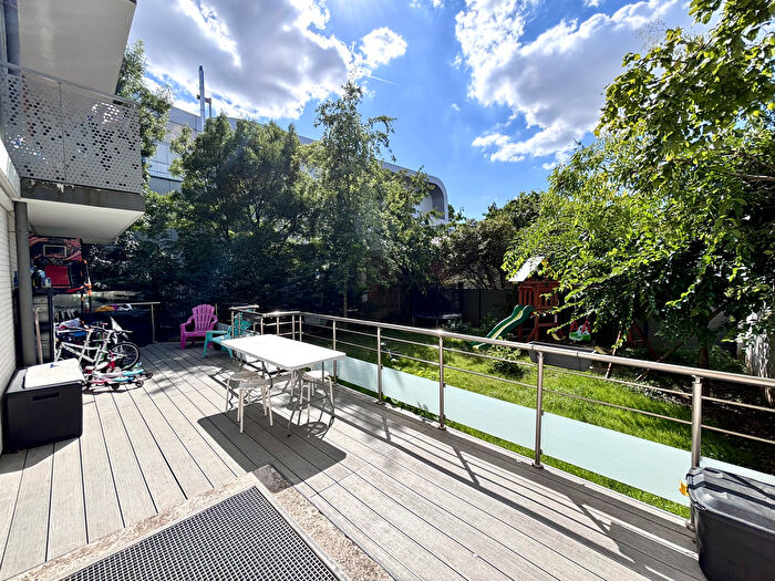 Appartement à vendre - Romainville, Centre-ville - 4 pièces - 3 chambres