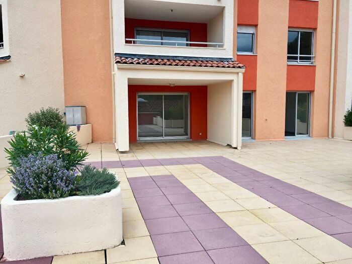 Appartement à louer - Pont de Béraud, Aix-en-Provence - 2 pièces - 1 chambre