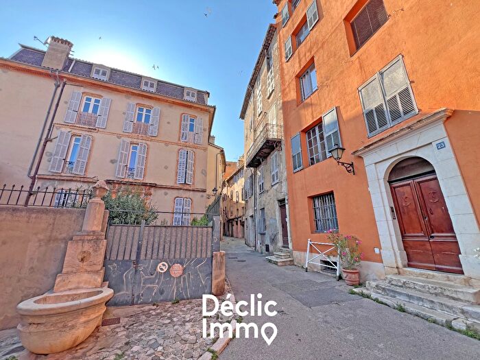 Maison à vendre - Grasse, Centre-ville Nord - 7 pièces - 4 chambres