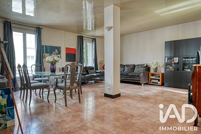 Maison 6 pièces à vendre à Suresnes, Centre-ville