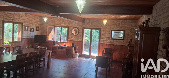 Maison à vendre - Le Tampon, Dix-Neuvième - 5 pièces - 4 chambres