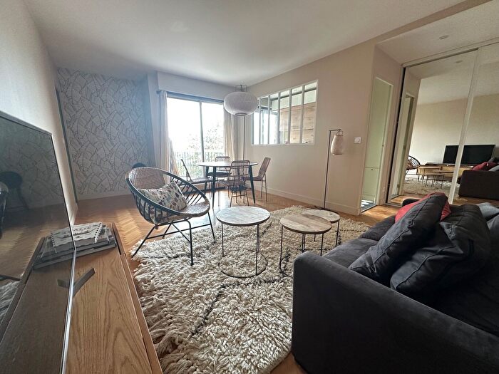 Appartement à louer - Versailles, Montreuil - 2 pièces - 1 chambre