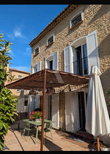 Maison à vendre - Avignon, Montfavet - 6 pièces - 5 chambres