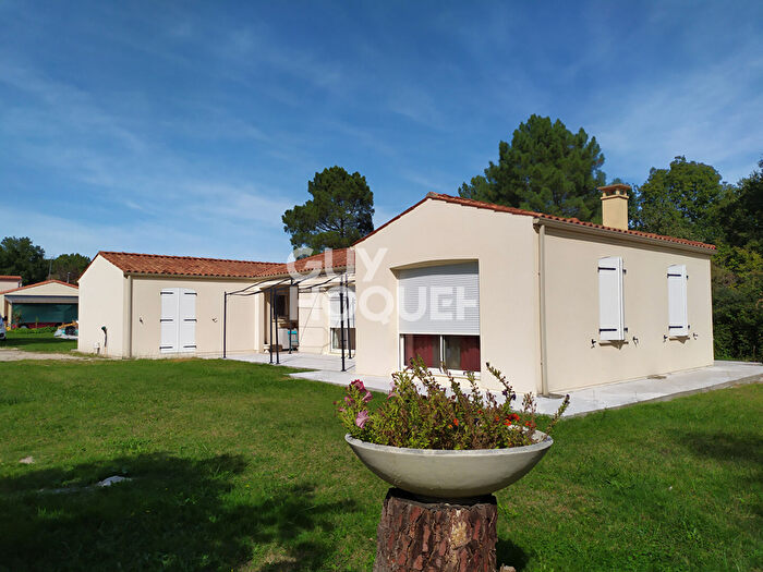 Maisons à vendre et appartements à louer - 1