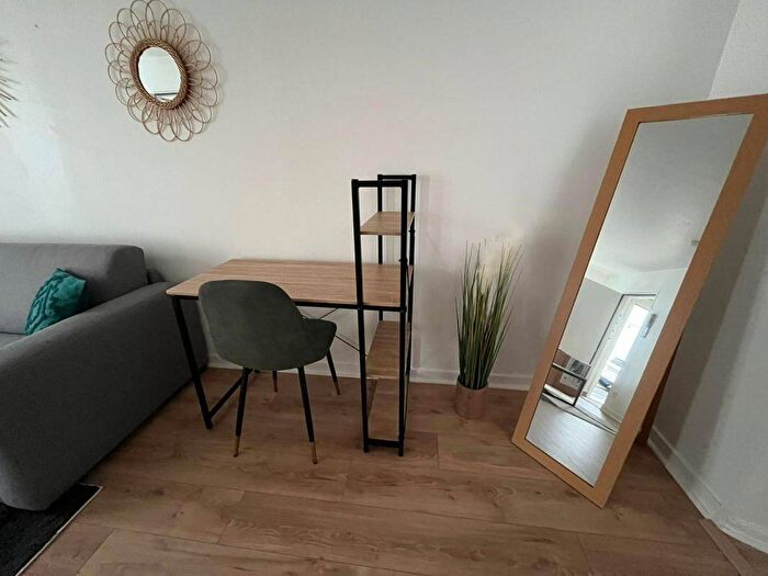 Centre Ville, Niort - Appartement 1 pièce à louer