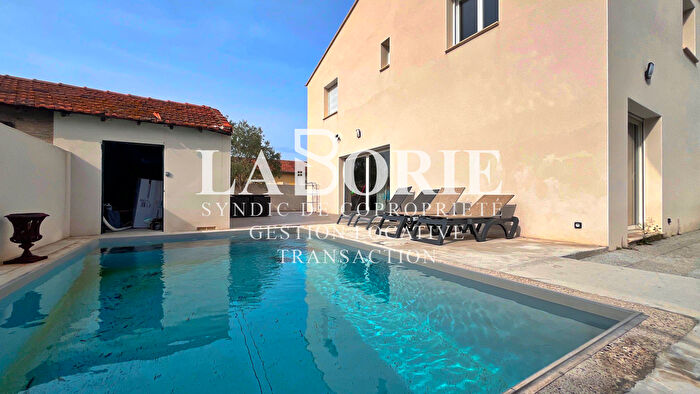 Maison à vendre - Sorgues, Centre-ville - 5 pièces - 4 chambres