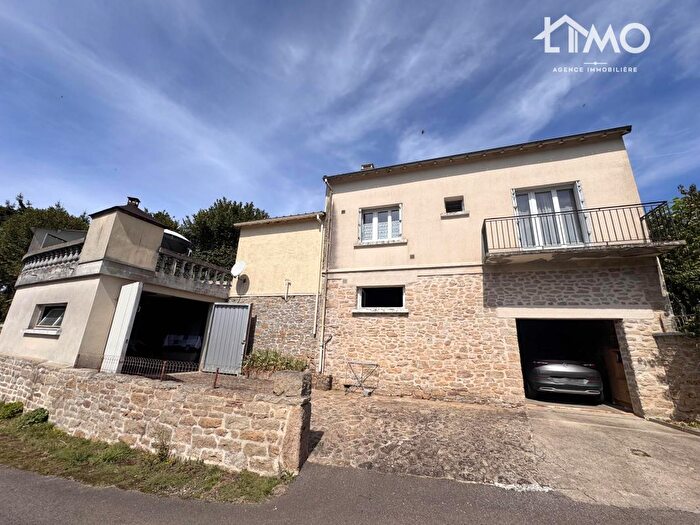 Maison 4 pièces à vendre à Saint-Pierre-Bellevue