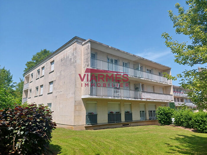 Champagne-sur-Oise - Appartement 4 pièces à louer