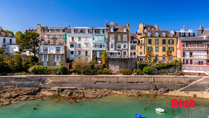 Maison à vendre - Dinard - 7 pièces - 5 chambres