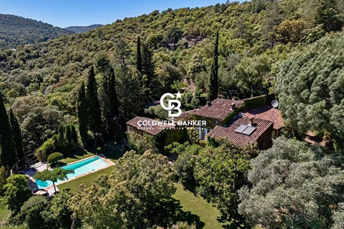 La Garde-Freinet : Maison 16 pièces à vendre