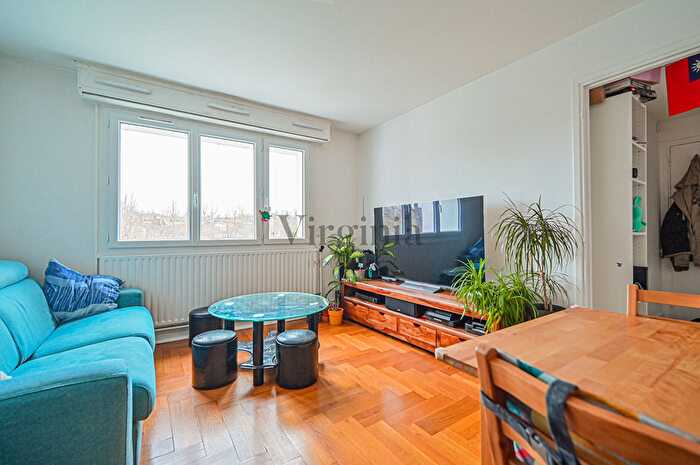 Appartement à vendre - Maisons-Alfort, Charentonneau - 3 pièces - 2 chambres