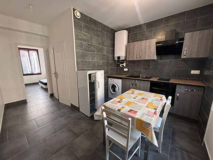 Appartement à louer - Briand Leclerc, Sens - 2 pièces - 1 chambre