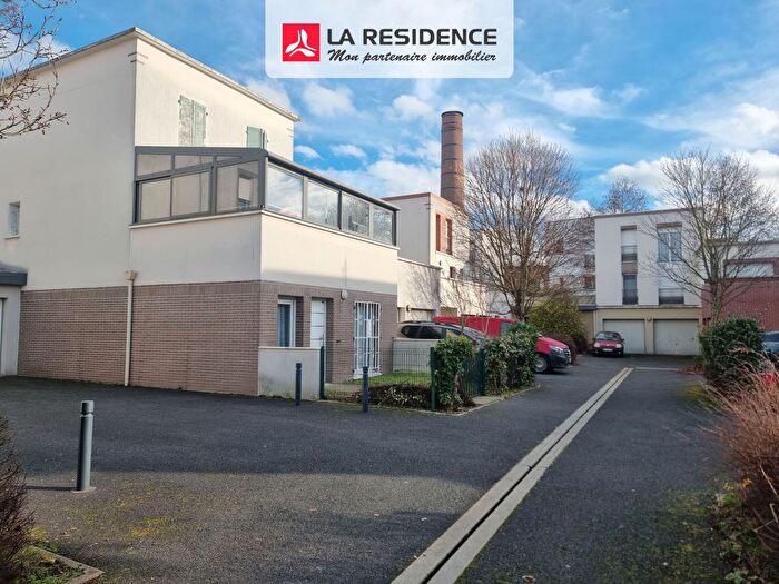 Appartement à vendre - Stains - 5 pièces - 4 chambres