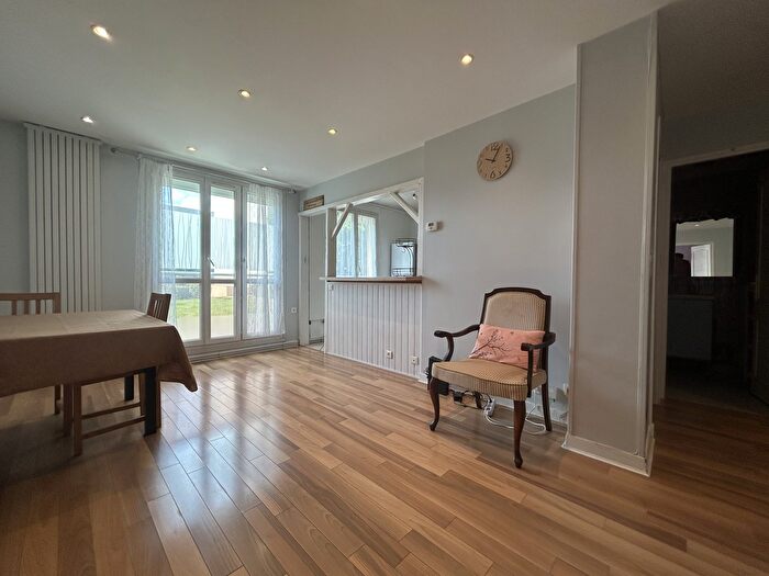 Bois-d'Arcy, La Croix Blanche - Appartement 2 pièces à louer