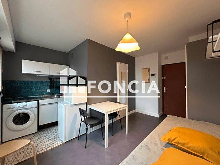 Gare Nord et Ouest, Charleville-Mézières : Appartement 1 pièce à louer