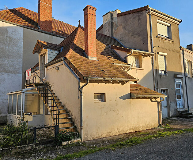 Maison à vendre - Génelard - 5 pièces - 3 chambres