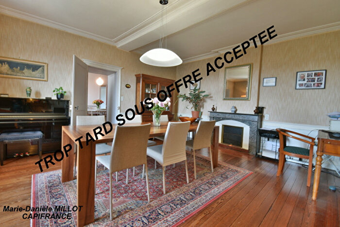 Maison à vendre - Laval, Les Fourches - 9 pièces - 6 chambres