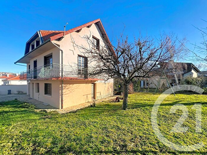 Maison à vendre - Cournon-dAuvergne, Loubatières, Palavézy, La Ribeyre - 7 pièces - 5 chambres