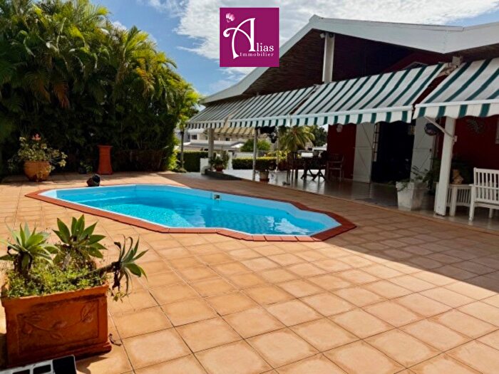 Maison à vendre - Baie-Mahault - 5 pièces - 3 chambres