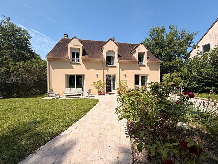 Maison 7 pièces à louer à L'Étang-la-Ville