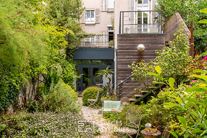 Maison 10 pièces à vendre à Angers, Centre-ville, La Fayette