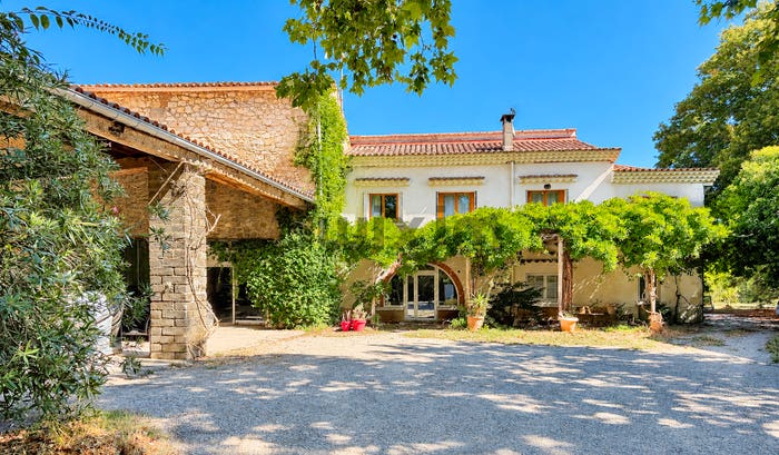 Maison 16 pièces à postalCode, à vendre