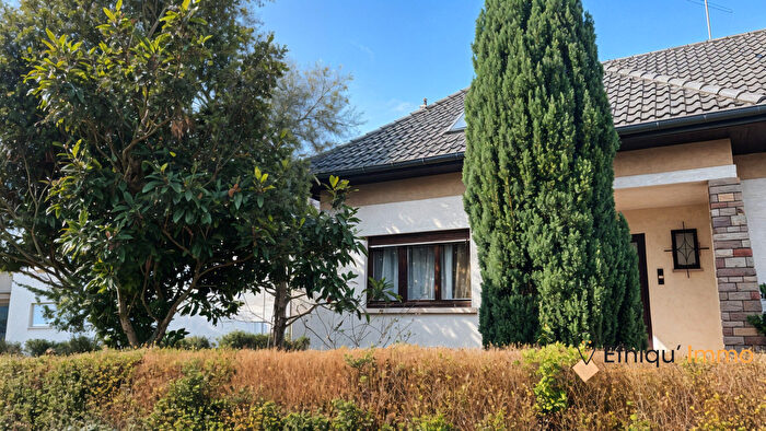 Maison 6 pièces à Illkirch-Graffenstaden, Nord Est, à vendre