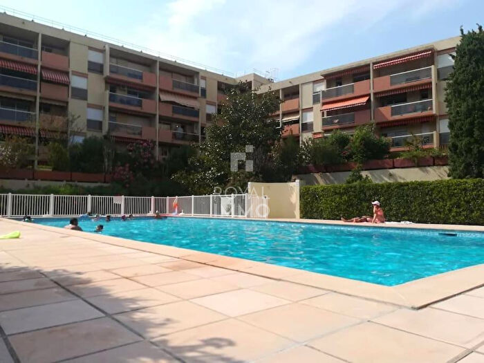 Appartement 3 pièces à vendre - Hyères, Centre-ville