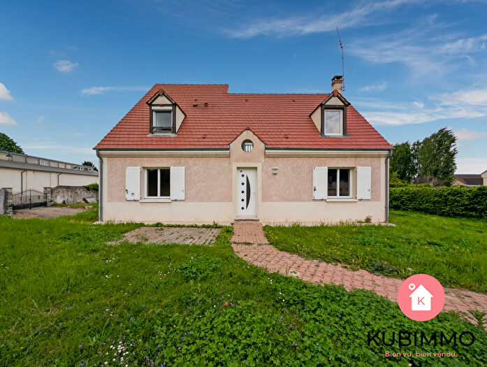 Bussy-Saint-Martin : Maison 6 pièces à vendre