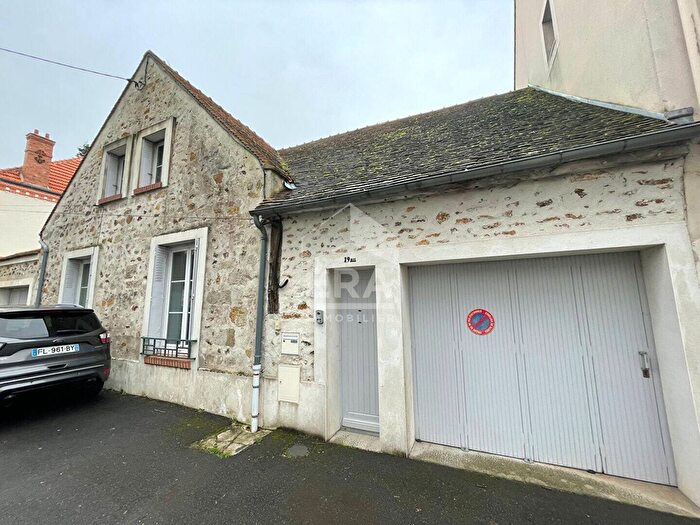 Maison à louer - Peripherie, Nangis - 6 pièces - 4 chambres