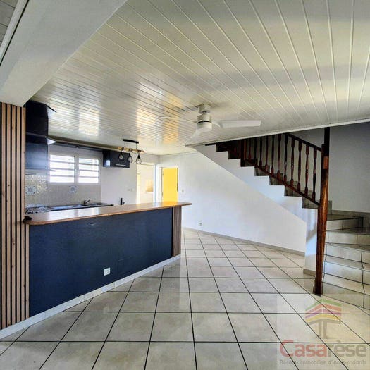 Maison 5 pièces à louer à Saint-Pierre
