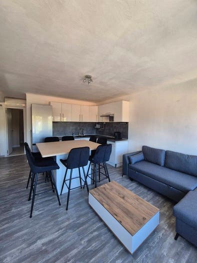 Appartement 3 pièces à Centre Ville, Saint-Laurent-du-Var, à louer