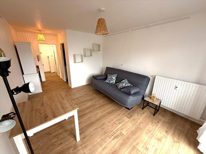 Appartement à louer - Grange Aux Belles-Terrage, Paris ème arrondissement - 1 pièce