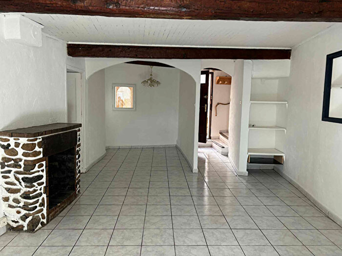 Maison à louer - Volonne - 3 pièces - 2 chambres