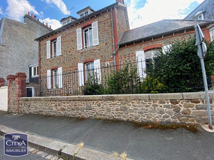 Saint-Brieuc, Centre-ville, Saint-Michel, Le Légué, Notre-Dame : Maison 12 pièces à vendre