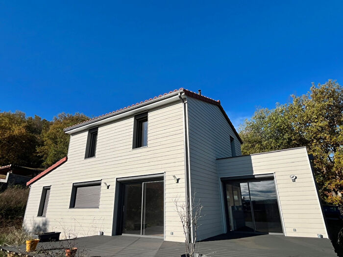 Maison à vendre - Brioude - 4 pièces - 3 chambres