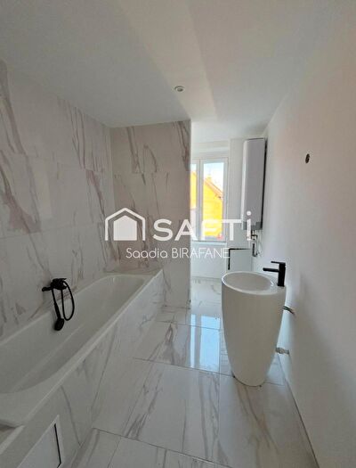 Appartement à vendre - Avion, Glissoire, Parc - 5 pièces
