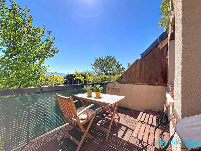 Maison à vendre - Thoiry - 6 pièces - 5 chambres