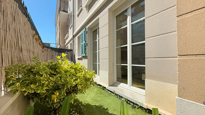 Appartement à vendre - Corbeil-Essonnes, Centre-ville - 2 pièces - 1 chambre