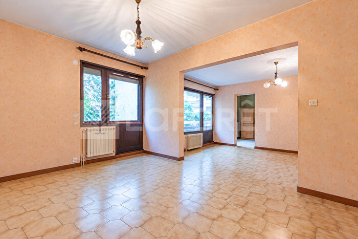 Seynod, Centre-ville : Appartement 4 pièces à vendre