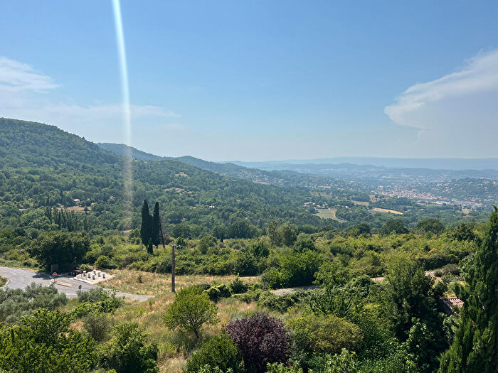 Saignon - Maison 8 pièces à vendre