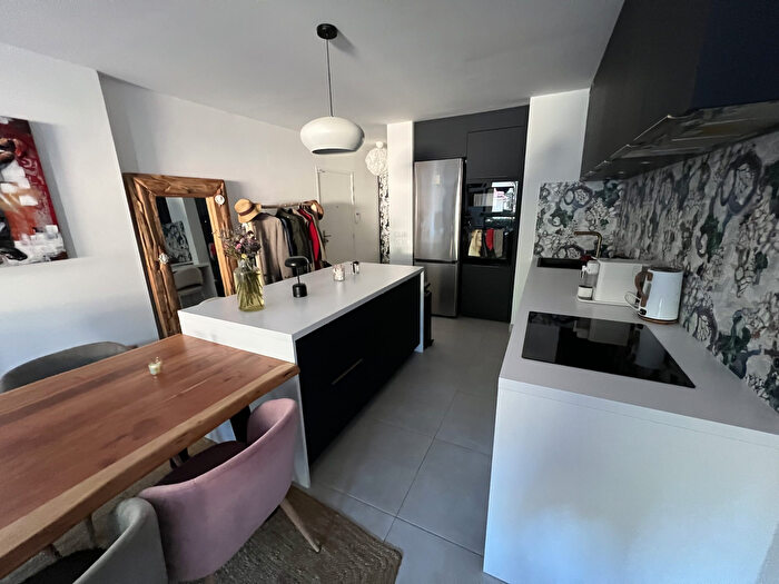 Appartement à vendre - Aix-en-Provence, Pont de Beraud - 4 pièces - 3 chambres