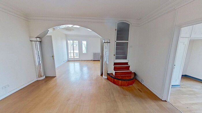 Appartement à louer - Cimetiere, Créteil - 5 pièces - 4 chambres