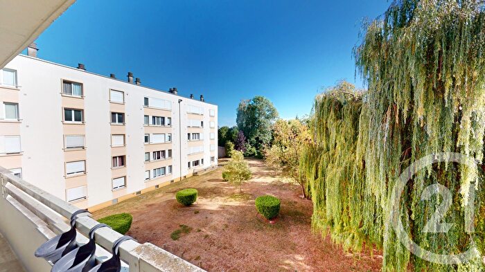 Appartement 4 pièces à vendre à Saint-Quentin, Europe, Rémicourt